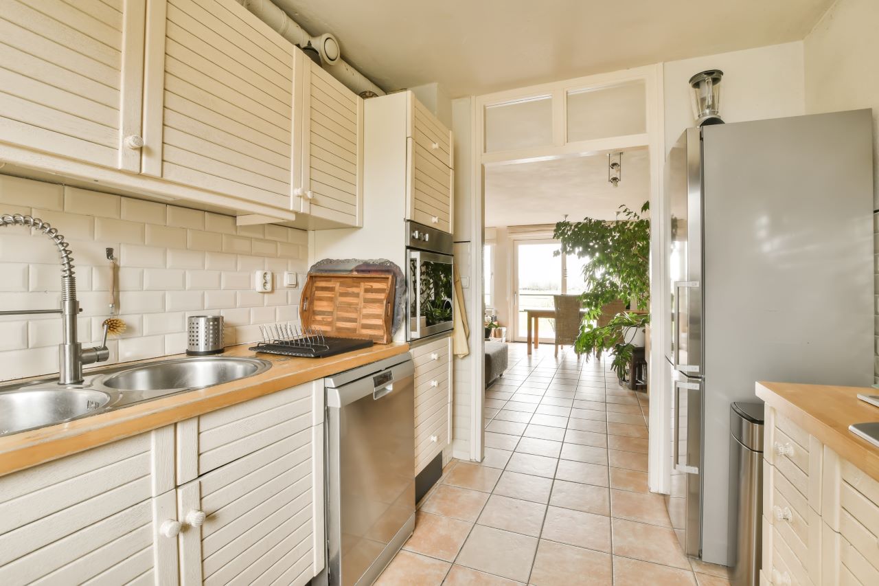 4 Top Tips for Creating a Galley Kitchen Design